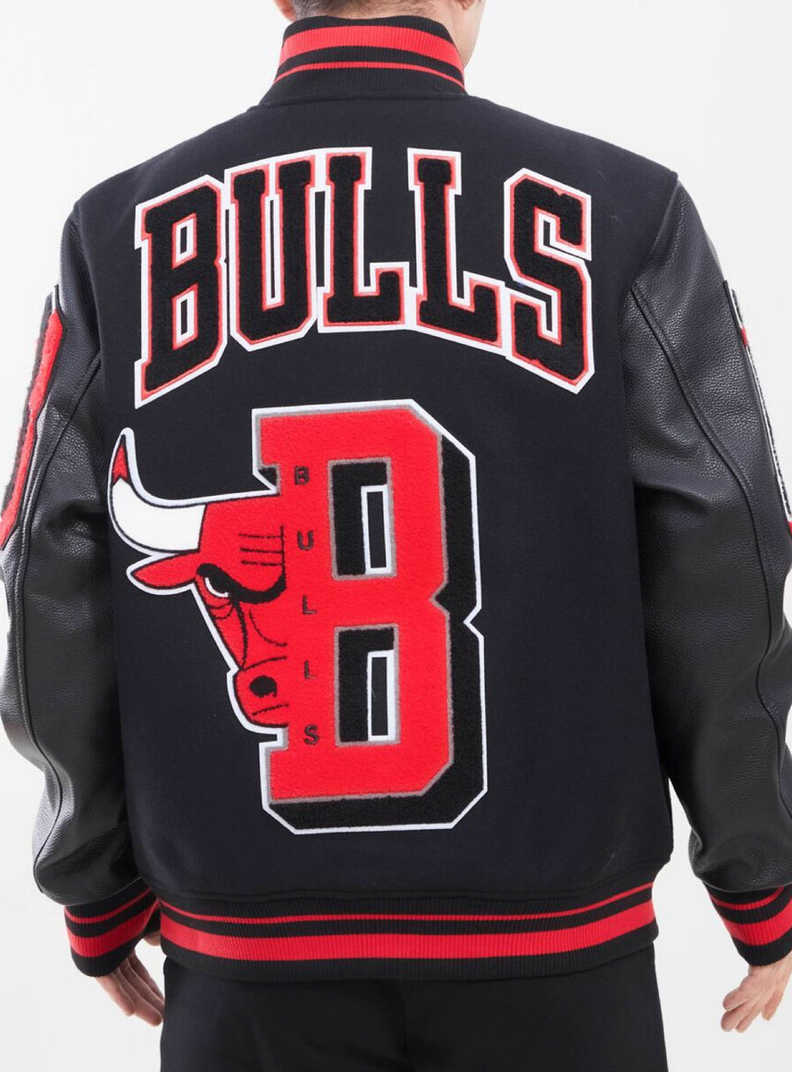 Pro Standard Jacket - Logo Mashup Varsity - Bulls - Black - BCB654182 ...
